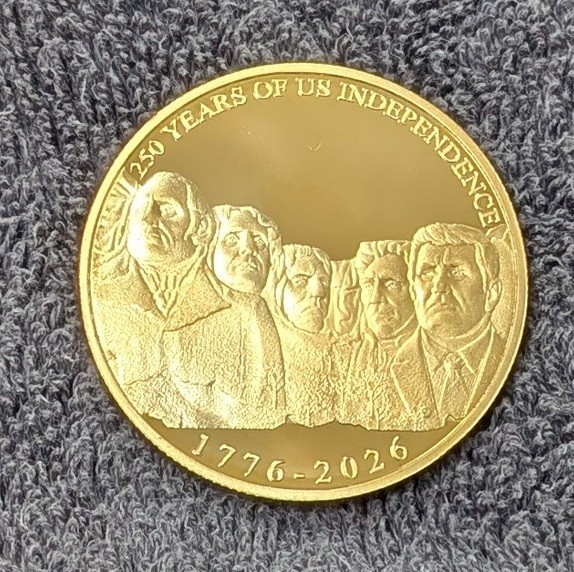 Donald Trump Gold Coin World Cup 2026 Signed Semiquincentennial United ...