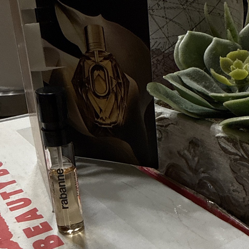 Paco Rabanne Million Gold For Her Eau de Parfum Spray Sample 1.5mL ...