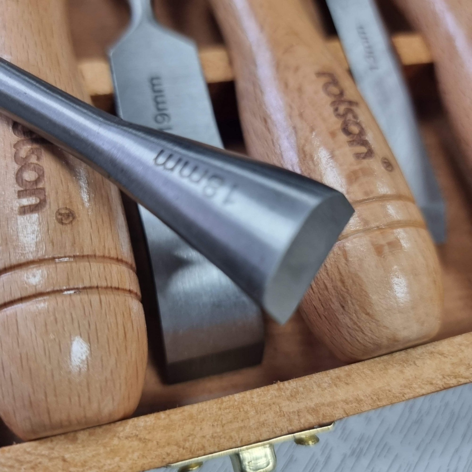 12 Piece Wood Chisel Carving Tool Set in Wooden Box CR-V Steel ...