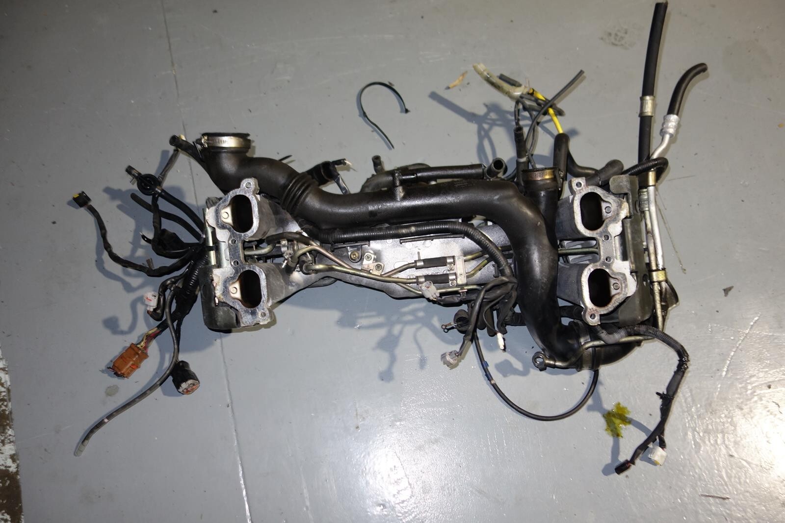 2000-2004 JDM Subaru Legacy B4 EJ208 EJ206 Twin Turbo Intake Manifold ...