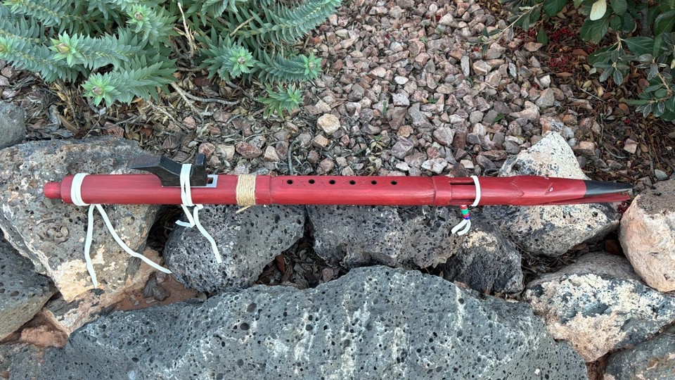 Native American Style Flute - Lakota Sioux Replica Love Flute ...