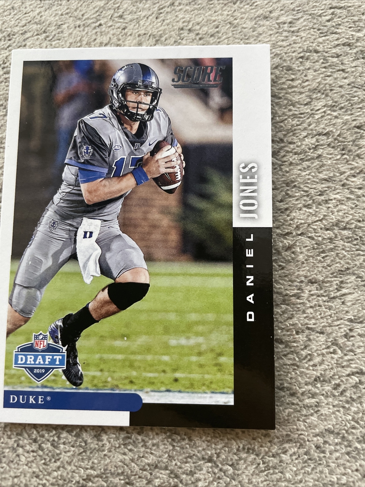 Daniel Jones ~ 2019 Panini Score ~ Draft 2019 Rookie Card RC NY Giants ...