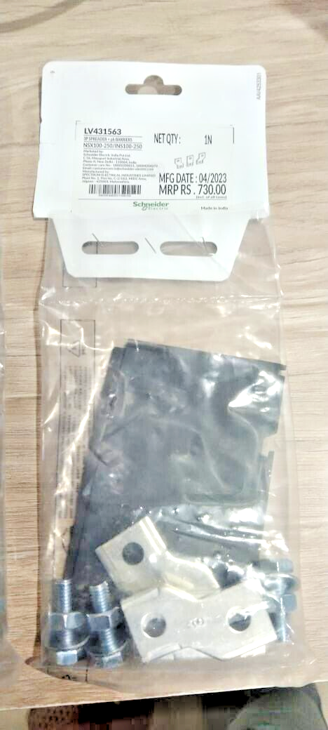 Schneider LV431563 spreaders 45mm flat connection 3p Compact NS/160/250 ...