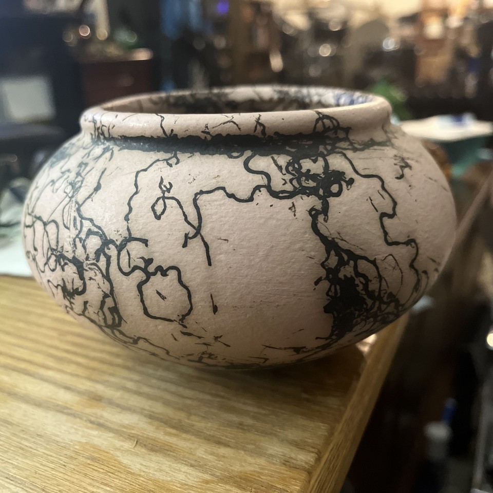 Native America Horse Hair Pottery Vase Vessel Seed Pot Round Pink | eBay