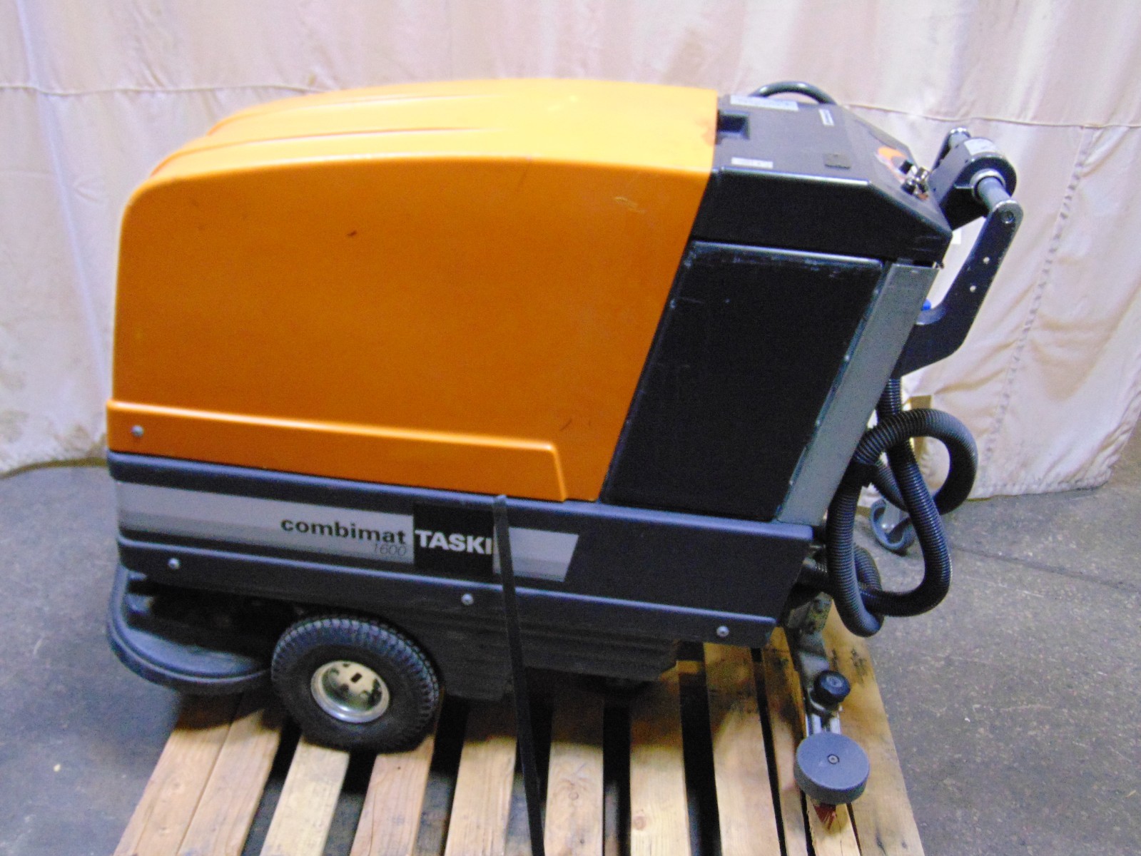 TASKI Combimat 1400 Electric Battery Floor Scrubber for sale online | eBay