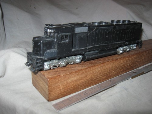 A3825 HO ATHEARN UNDECORATED EMD SDP40 DIESEL LOCO | eBay