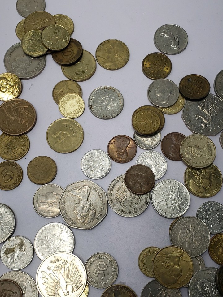 Mixed Lot Of Coin Currency 2 Pounds 14 Ounces Pesos Dollars Euros ...