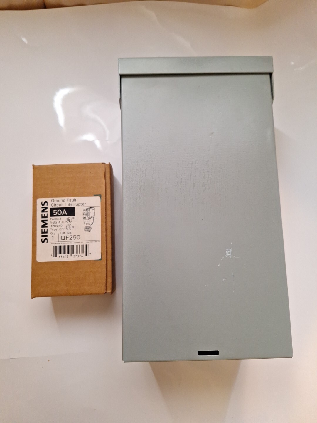 SIEMENS SPA W0408ML1125 125 Amp 4-Space 8-Circuit LOAD CENTER W/ 50 AMP ...