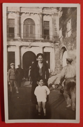 Photo Woman Assisi Sanctuary S. Francis Animated 1930 (F 25) | eBay