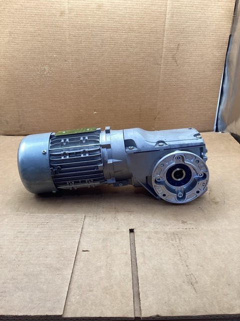 Lenze Gear Motor 3-mot EN60034 W/ Gearbox G50bb124mhar2c for sale ...