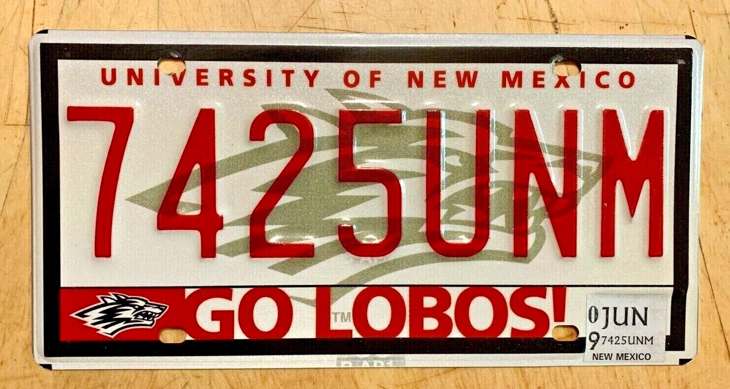2009 UNIVERSITY NEW MEXICO LOBO LICENSE PLATE " 7425 UNM " GO LOBOS ...