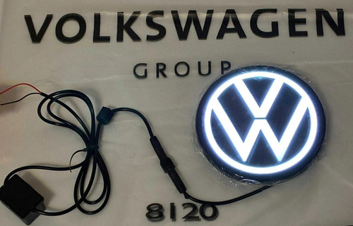 NEW OEM 2019-2020 VW Volkswagen Tiguan Front Grille Emblem Badge 5NA ...