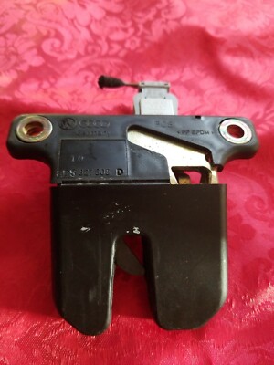 96-01 Audi A4 QUATTRO Trunk Lid Lock Latch OEM 8D5 827 505D | eBay