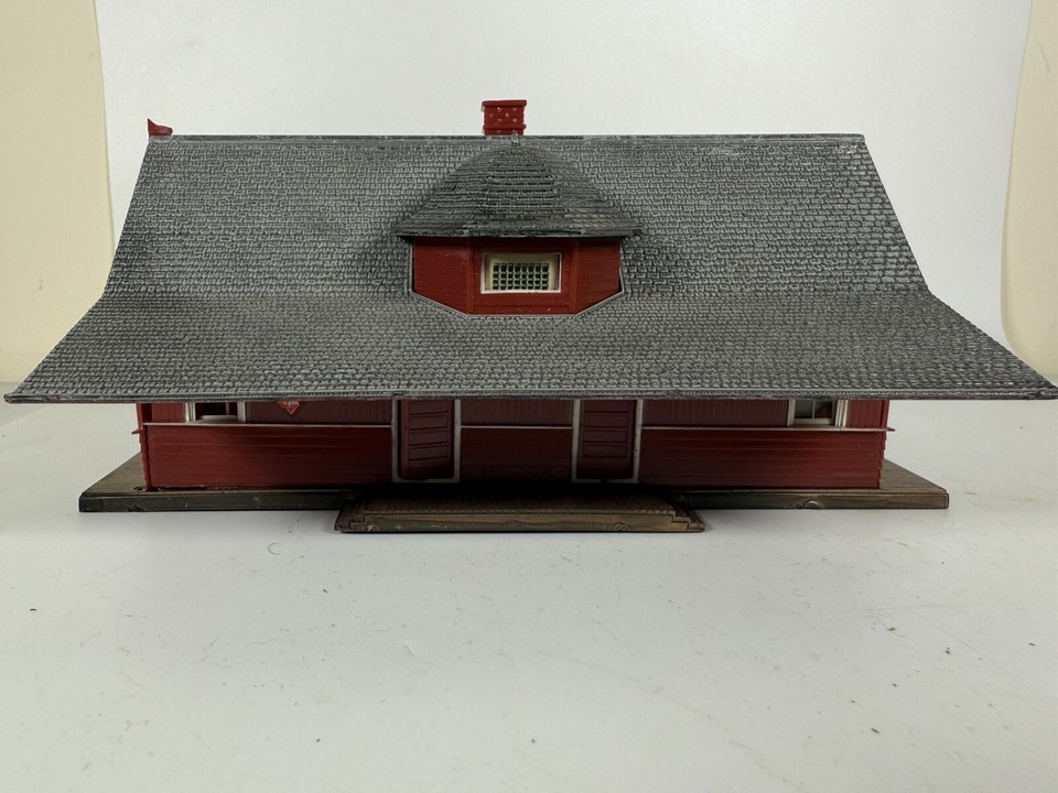 VTG 1958 Revell HO SCALE Model Train Buildings: Station House Revel ...