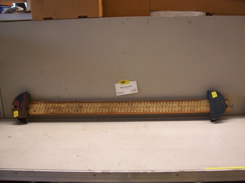 VINTAGE GILMER HANDIMETER. MAN-CAVE, GARAGE ART WOODEN V-BELT MEASURING ...