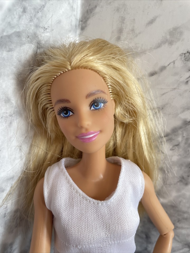 Barbie You Can Be Anything Musician #FCP73 Barbie Doll articulated ...