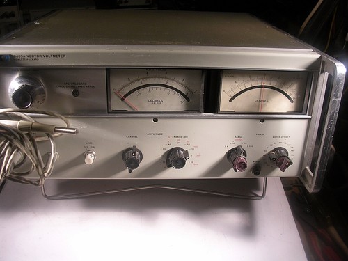 HP AGILENT 8405A VECTOR VOLTMETER | eBay