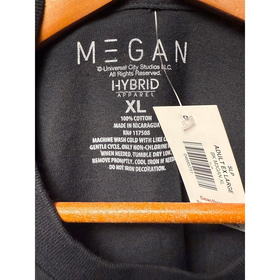 Megan Horror Movie Graphic Tee Size XL NWT | eBay