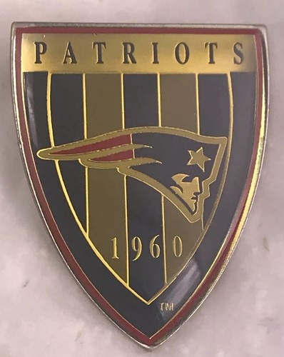 New England Patriots Coat of Arms Shield Pin Vintage 1994 NFL Licensed ...