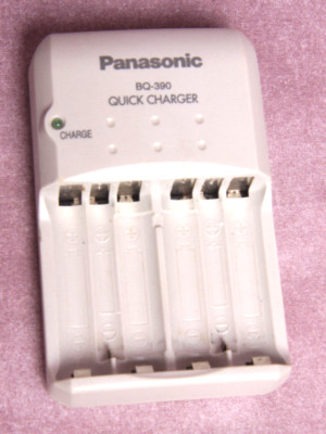 PANASONIC BQ-390 Battery Charger - for AA and AAA Batteries | eBay