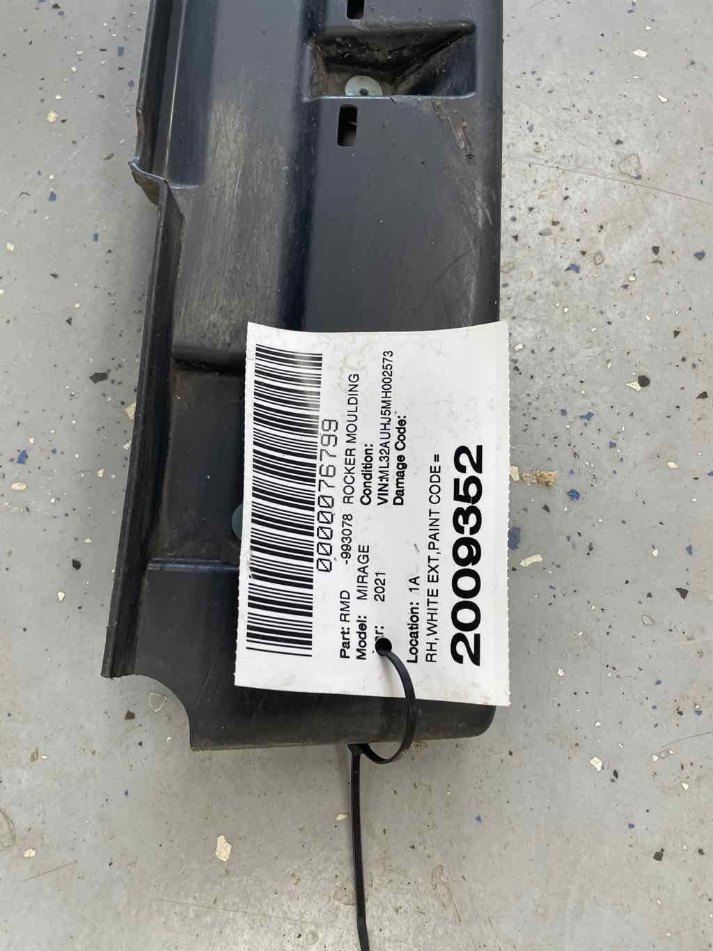 Genuine Mitsubishi OE Air Dam Side Lh 6512A873 for sale online | eBay