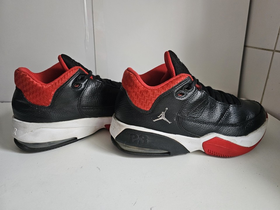 NIKE AIR JORDAN MAX AURA 3 (GS) UK 5 EU 38 GIRLS BOYS WOMENS BLACK RED ...