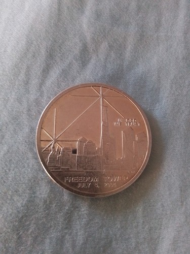 2 Freedom Tower One Dollar Coins July 4, 2004 World Trade Center ...