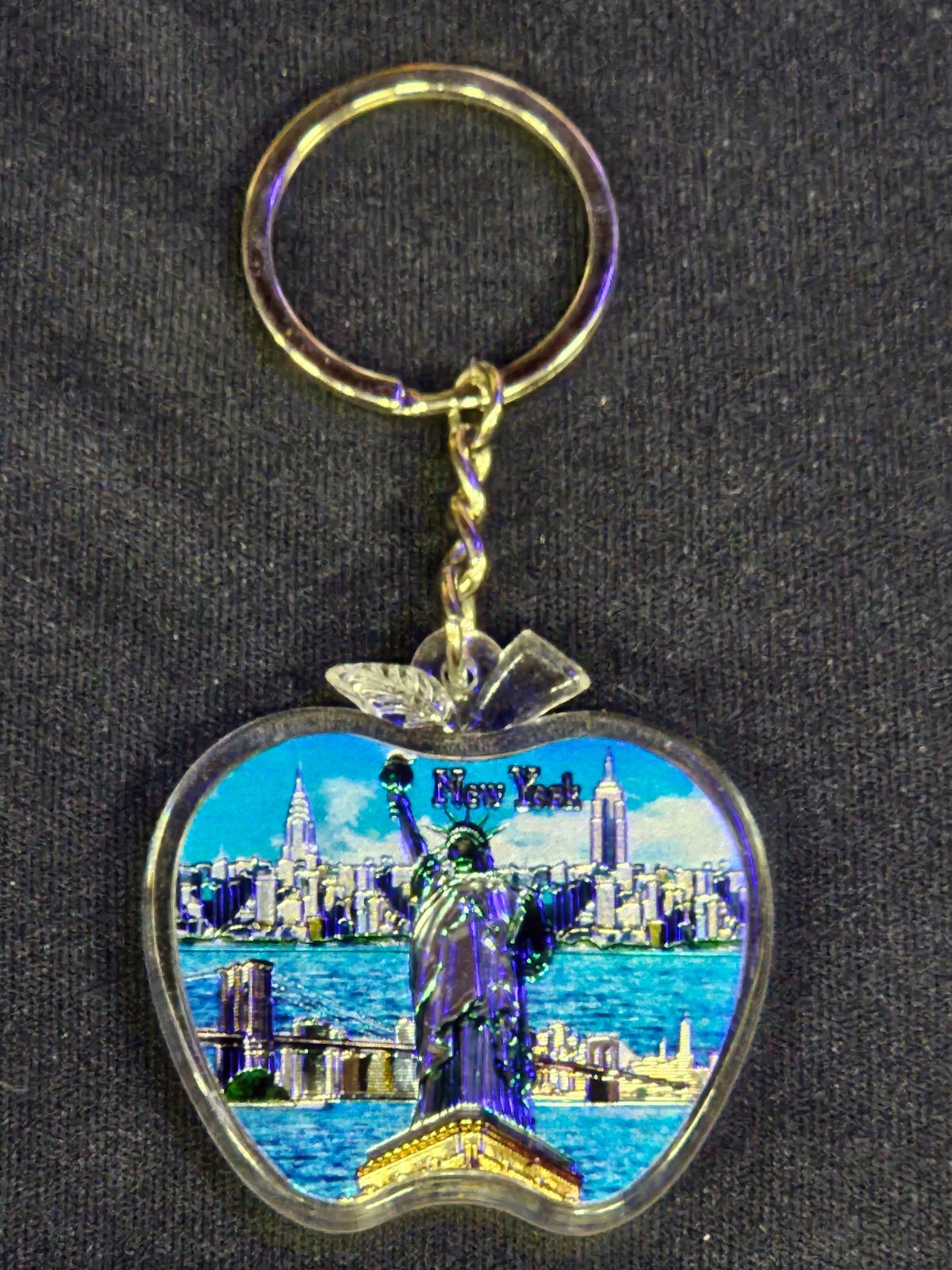 New York City Keychain With The Statue Of Liberty Big Apple-A | eBay