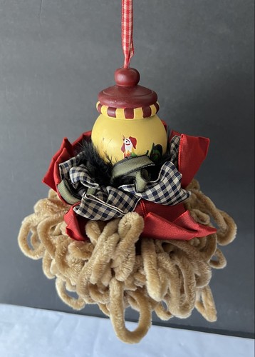Kelly Paulk for SILVESTRI Rooster & Ribbons Feathers Chenille Tassel 9 ...