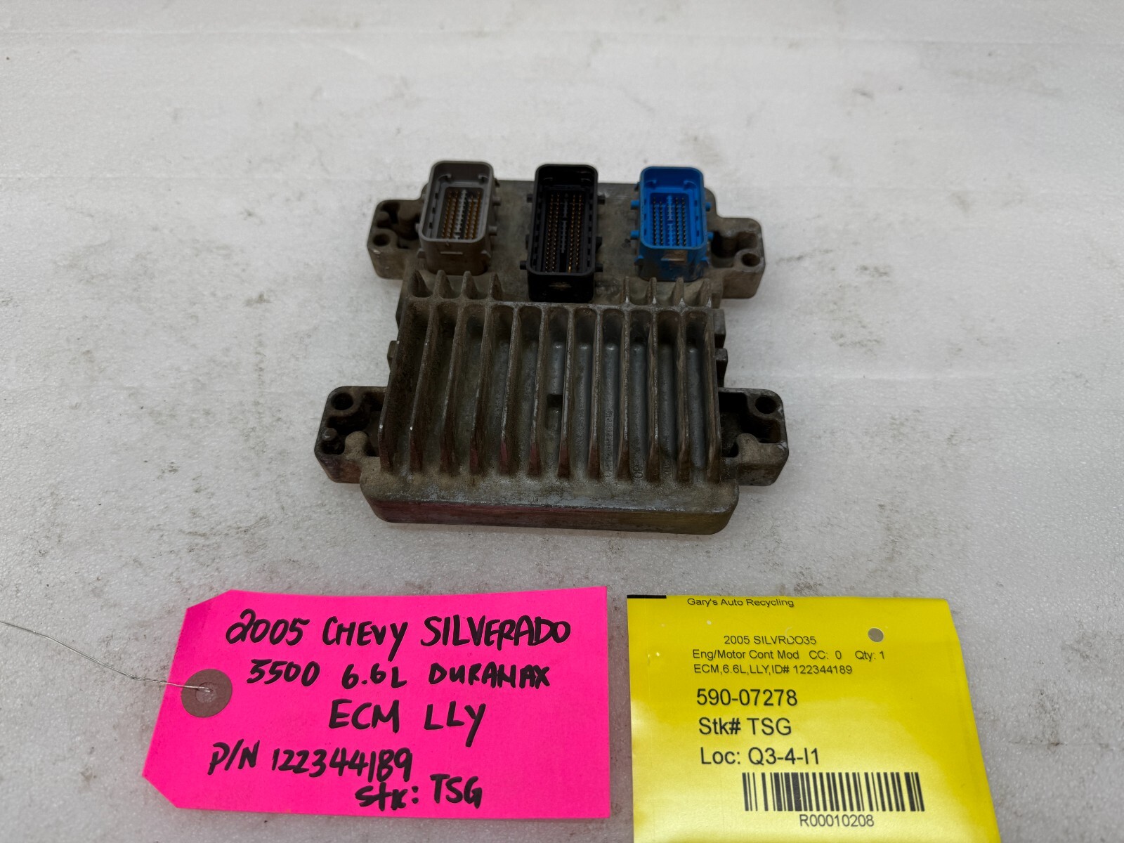 04 05 GMC CHEVROLET SILVERADO 2500HD 3500HD 6.6 LLY ENGINE ECU ECM ...