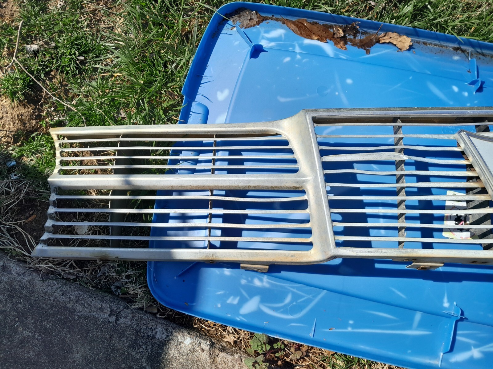 1965 PLYMOUTH VALIANT GRILLE OEM | eBay