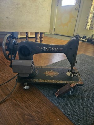 Sewing Machines - 1920S Singer