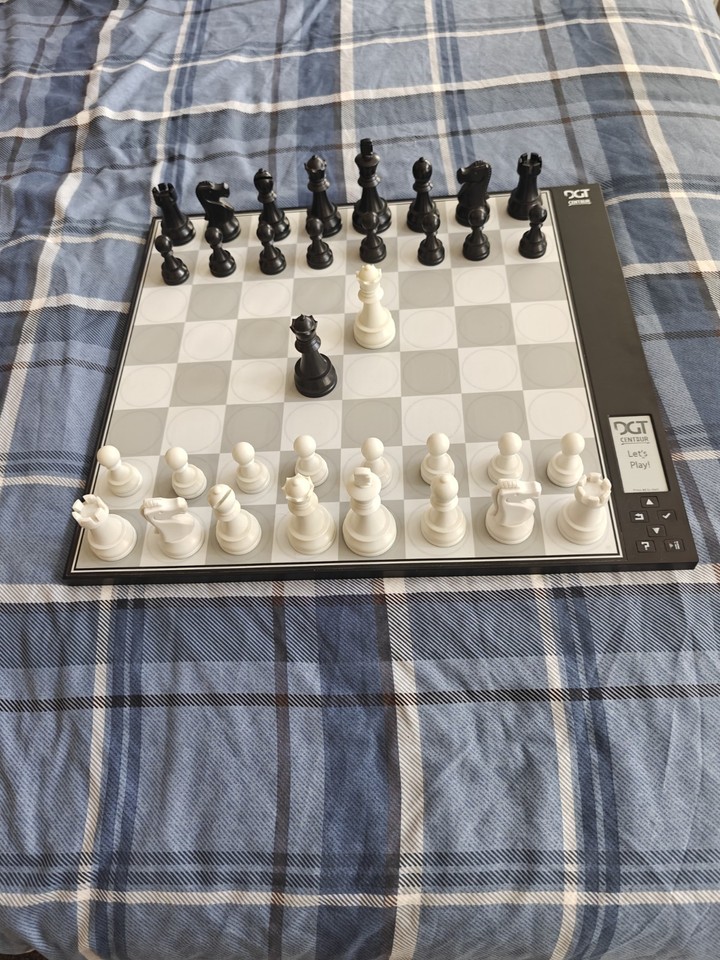 DGT Centaur chess Computer, With Customised Wooden Pieces, Good Working ...