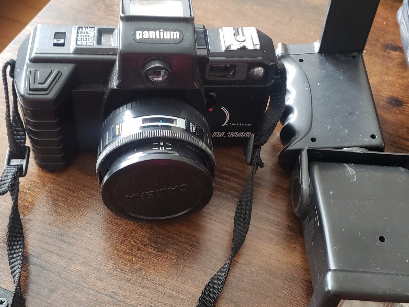 Pantium DL 1000 Focus Free 35mm Deluxe Camera Flash | eBay