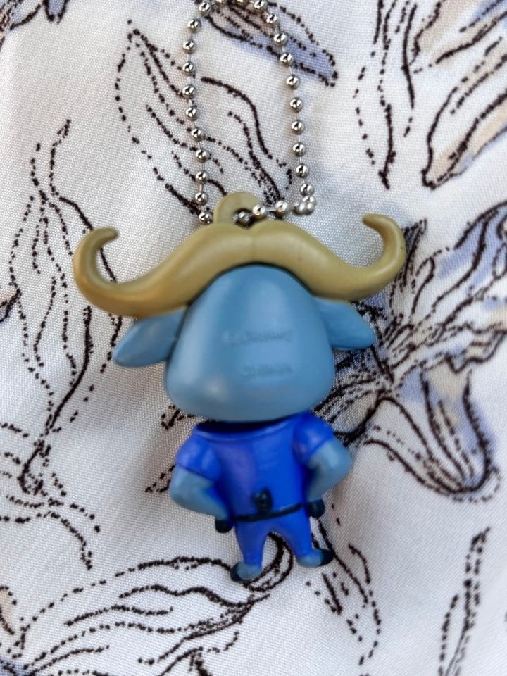 Disney Zootopia Chief Bogo Mascotte Zootopia DD | eBay