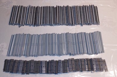 100 Gerade Schienen 500 Teile Grau Lego Eisenbahn 12V 7850, 7854 ...