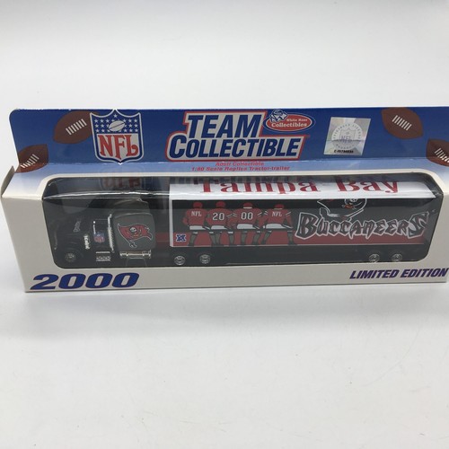 2000 White Rose 1:80 NFL Tractor Trailer Tampa Bay Buccaneers Limited ...