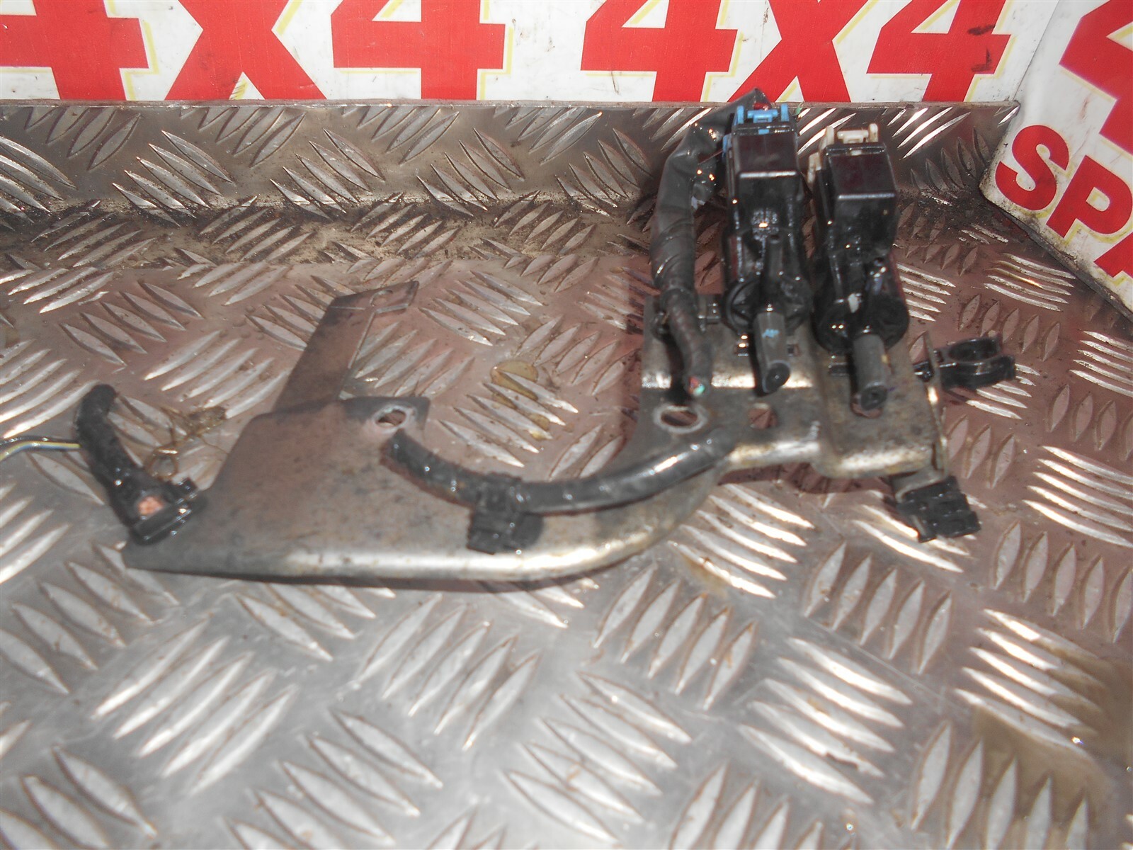 BFD007327 2008 FORD RANGER XLT 2.5 TDCI MANUAL DIFF LOCK SOLENOIDS AND ...