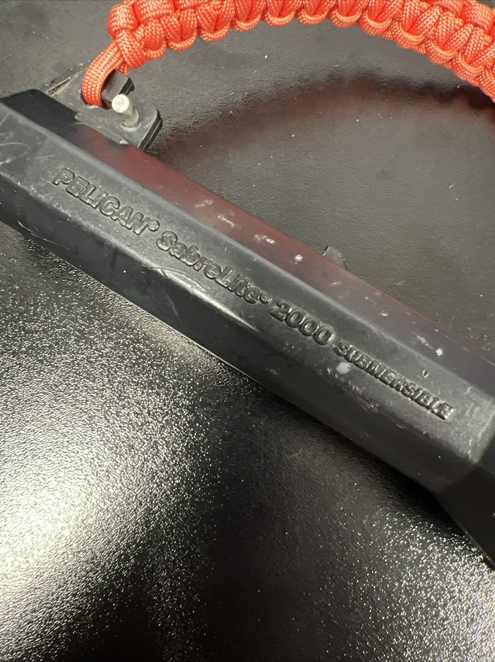 Rare Pelican Super SabreLite 2000 Submersible Flashlight Bright Xenon ...