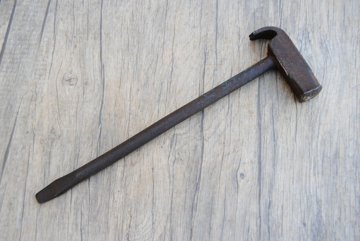 Medieval Carpenter Hammer