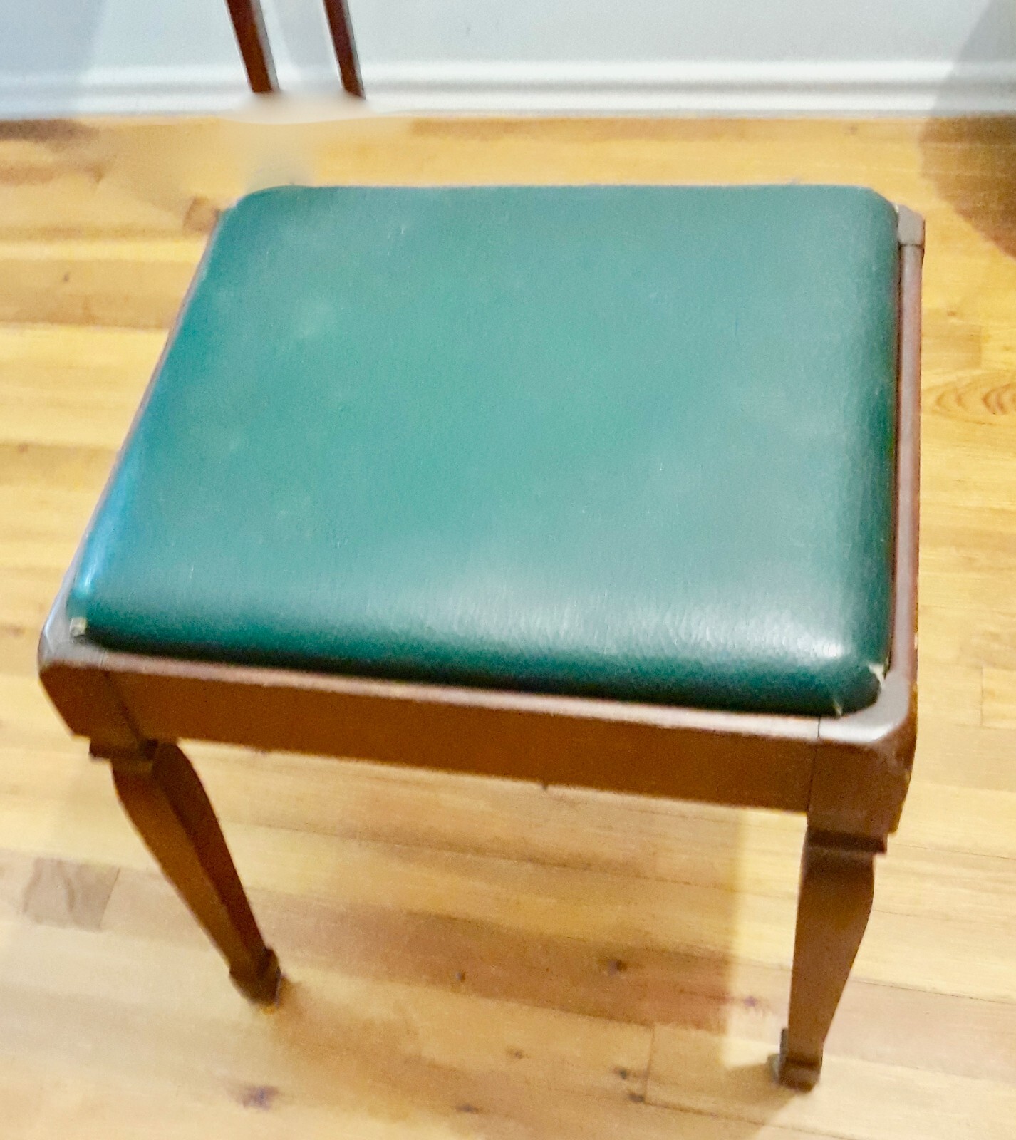 Antique Singer Sewing Machine Wood & Leather Chair with storage/ Singer ...