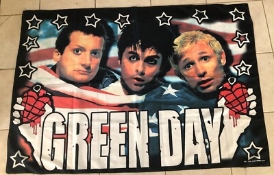 GREEN DAY - LARGE WALL FLAG/BANNER - 138cm x 95cm - ALMOST LIKE NEW ...