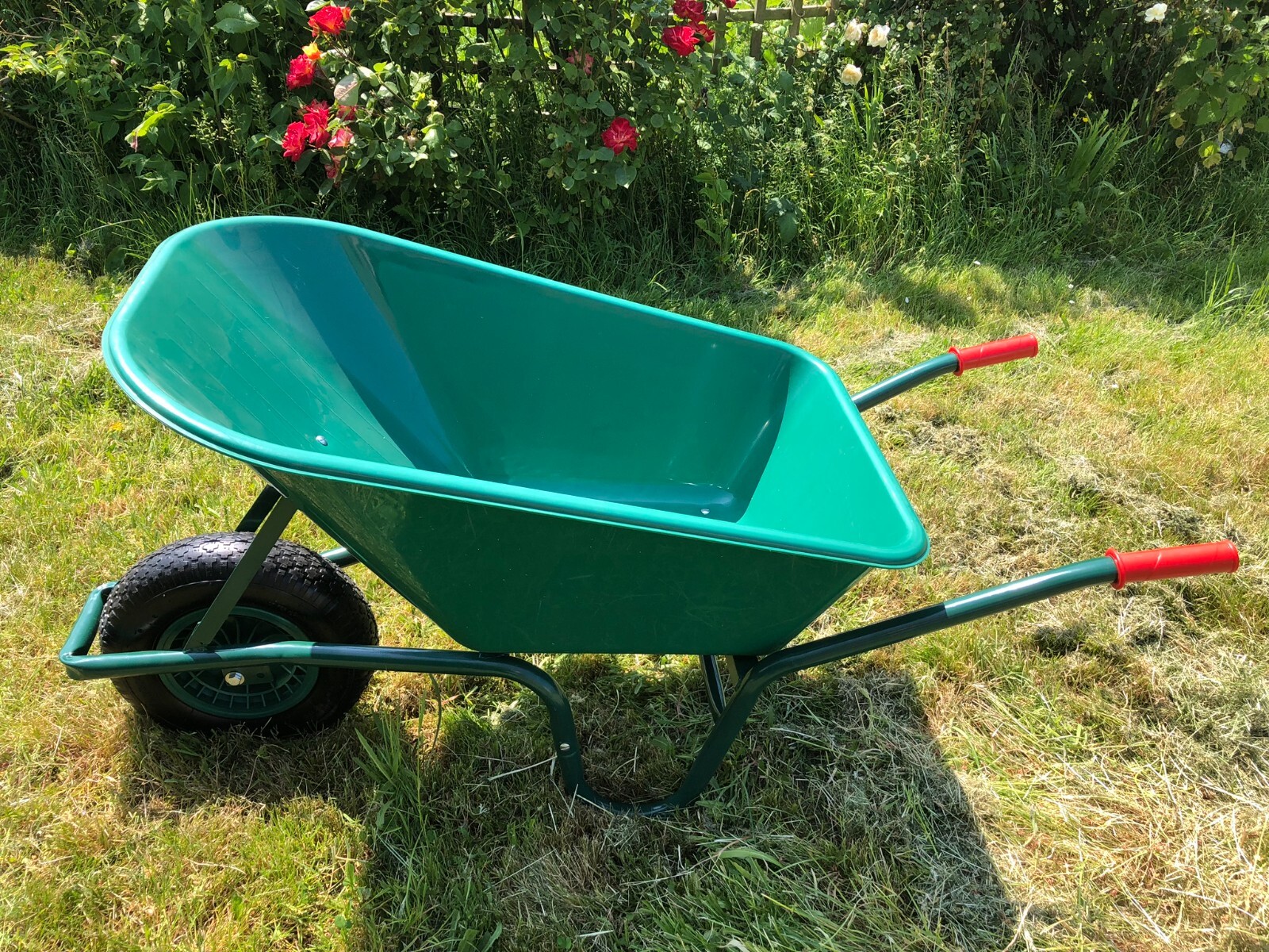 110 Litre WHEELBARROW Garden Equestrian Wheel Barrow 110L PNEUMATIC ...