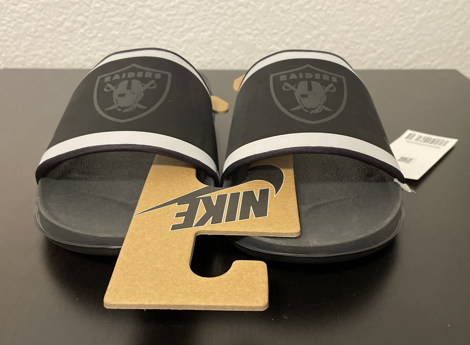 Nike Men's Off Court NFL Las Vegas Raiders Slides Black ( Size 8 ) for ...