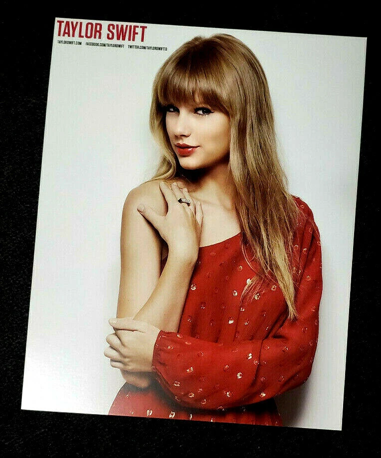 Taylor Swift Cover For Facebook Red