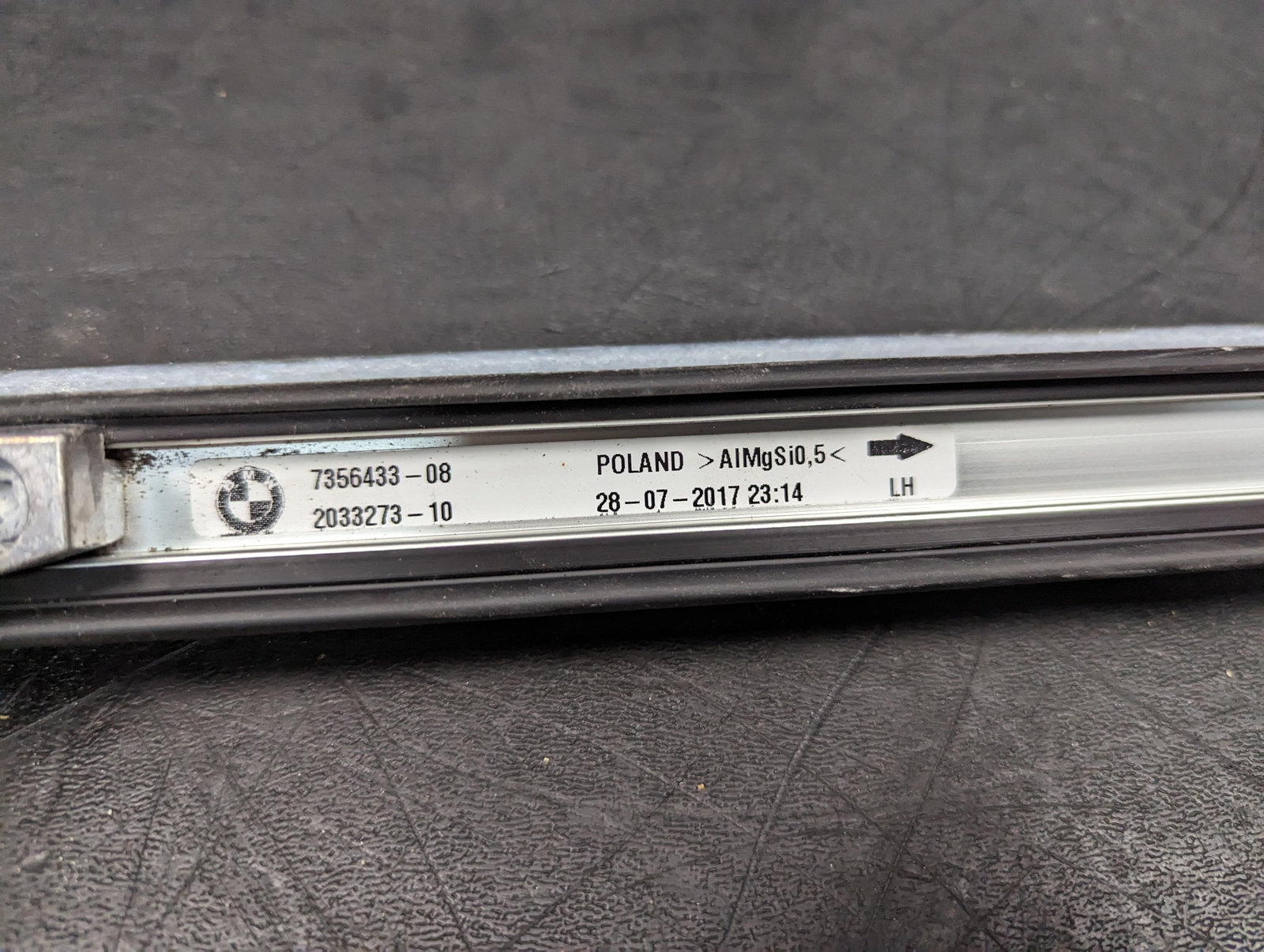 Left Roof Rack Rail 2018 BMW X1 51137356433 2016 2017 2019 2020 2021 ...