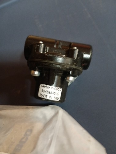 International OEM Meritor WABCO 2585470C93 S934-899-401-0 PRESSURE ...