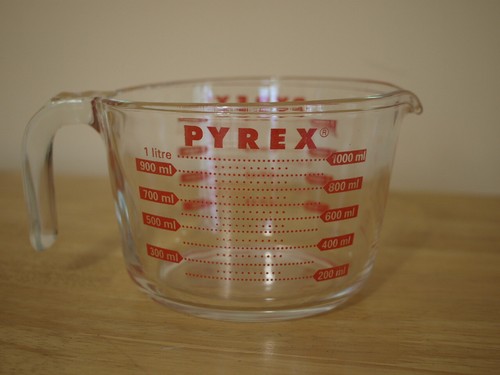 VINTAGE PYREX CLEAR GLASS RED PRINT 1-QT./4 CUP OPEN HANDLE MEASURING ...