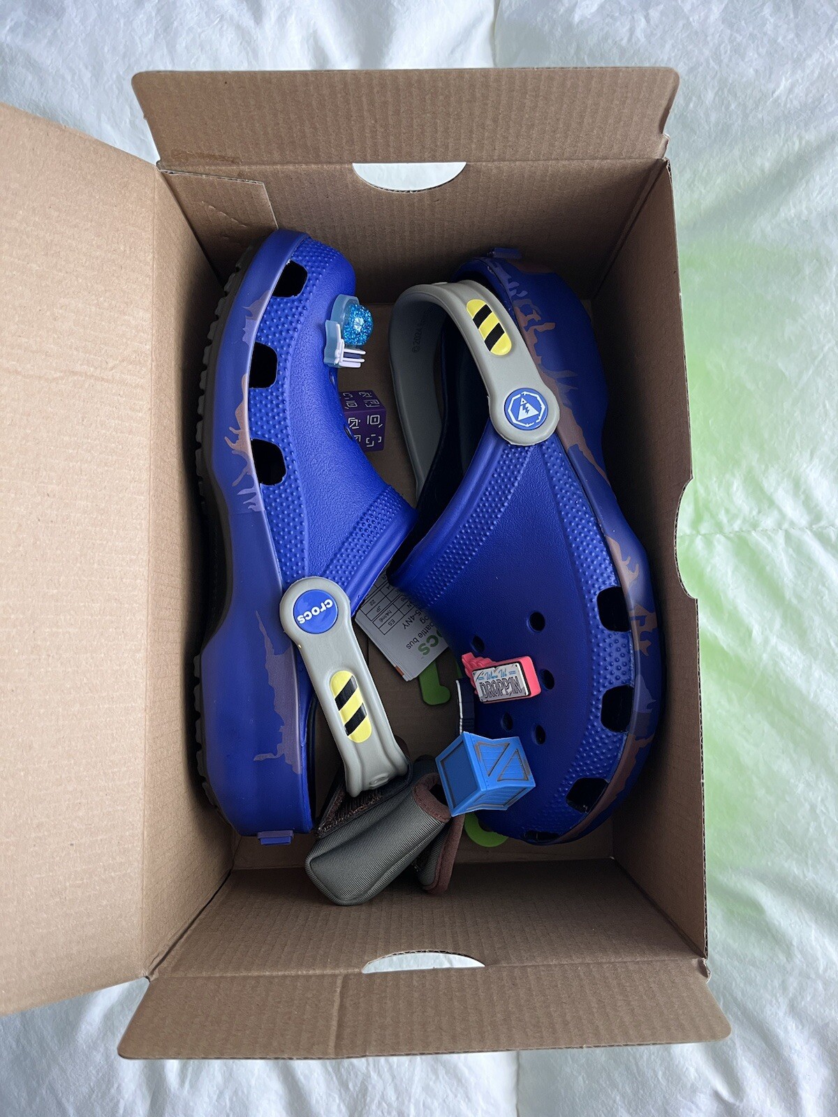 Fortnite X Crocs Classic Clog Battle Bus Men's 4, Women's 6 | eBay