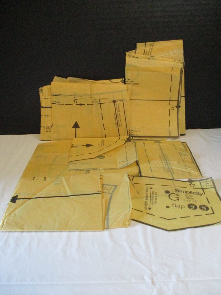 Vintage Simplicity Pattern 6946 Misses One-Yard Shorts size 12 Cut ...